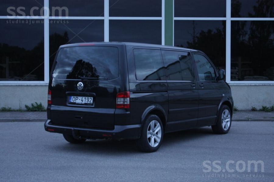 Black Volkswagen Multivan 2005 in Tukums, with an engine capacity of 2.50 L and mileage of 0 thousand km for 8400 €, photo 5 on AUTOMOTO.COM.LV