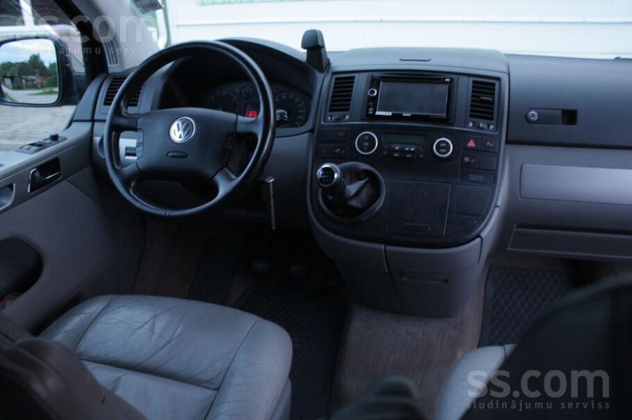 Black Volkswagen Multivan 2005 in Tukums, with an engine capacity of 2.50 L and mileage of 0 thousand km for 8400 €, photo 7 on AUTOMOTO.COM.LV