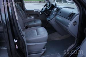 Black Volkswagen Multivan 2005 in Tukums, with an engine capacity of 2.50 L and mileage of 0 thousand km for 8400 €, photo 9 on AUTOMOTO.COM.LV
