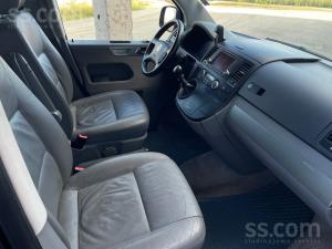 Black Volkswagen Multivan 2005 in Tukums, with an engine capacity of 2.50 L and mileage of 0 thousand km for 8200 €, photo 6 on AUTOMOTO.COM.LV