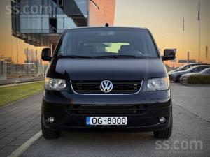 Black Volkswagen Multivan 2006 in Riga, with an engine capacity of 2.50 L and mileage of 297 thousand km for 5490 €, photo 2 on AUTOMOTO.COM.LV