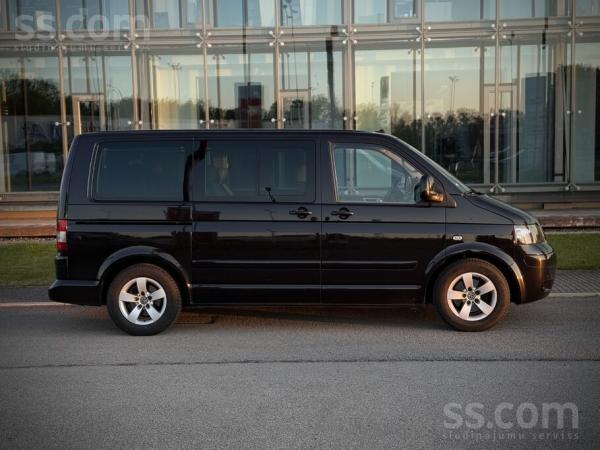 Black Volkswagen Multivan 2006 in Riga, with an engine capacity of 2.50 L and mileage of 297 thousand km for 5490 €, photo 6 on AUTOMOTO.COM.LV