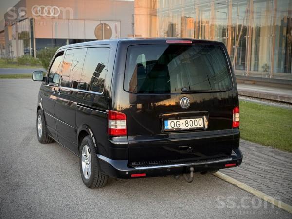 Black Volkswagen Multivan 2006 in Riga, with an engine capacity of 2.50 L and mileage of 297 thousand km for 5490 €, photo 7 on AUTOMOTO.COM.LV