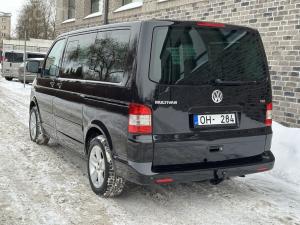 Черный Фольксваген Мультиван 2006 в Тукумс, объемом двигателя 2.50 л и пробегом 329 тыс. км за 8950 €, фото 3 на AUTOMOTO.COM.LV