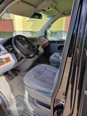 Melns Volkswagen Multivan 2006 Valga, ar dzinēja tilpumu 2.50 L un nobraukumu 312 tūkst. km par 12000 €, foto 3 vietnē AUTOMOTO.COM.LV