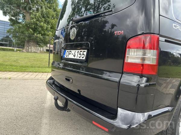 Melns Volkswagen Multivan 2006 Tukums, ar dzinēja tilpumu 2.50 L un nobraukumu 0 tūkst. km par 6990 €, foto 9 vietnē AUTOMOTO.COM.LV