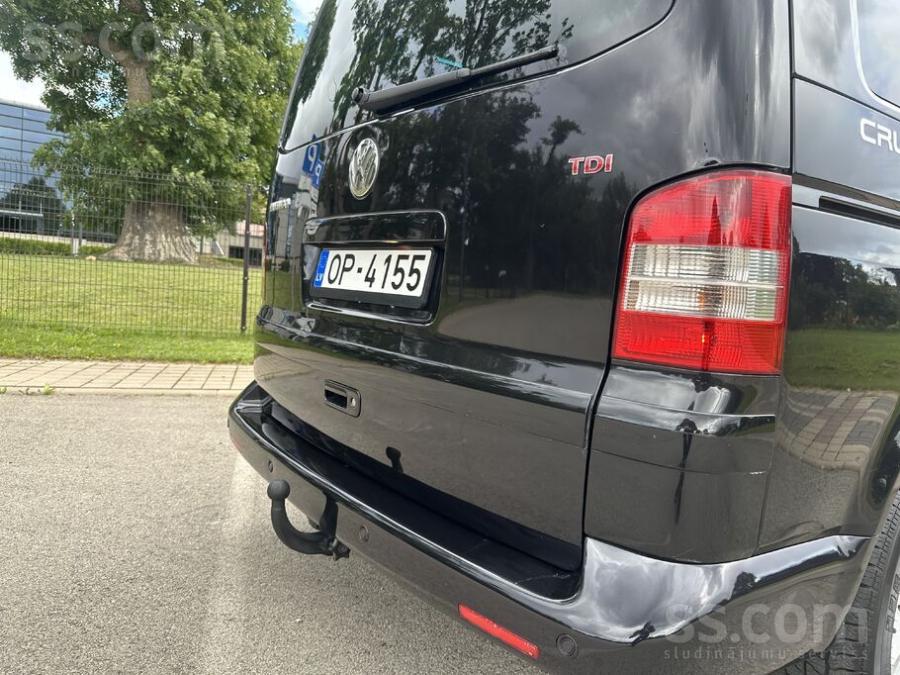 Melns Volkswagen Multivan 2006 Tukums, ar dzinēja tilpumu 2.50 L un nobraukumu 0 tūkst. km par 6990 €, foto 10 vietnē AUTOMOTO.COM.LV