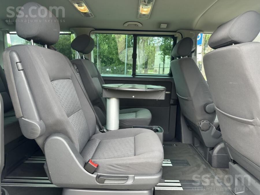 Melns Volkswagen Multivan 2006 Tukums, ar dzinēja tilpumu 2.50 L un nobraukumu 0 tūkst. km par 6990 €, foto 15 vietnē AUTOMOTO.COM.LV