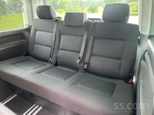 Melns Volkswagen Multivan 2006 Tukums, ar dzinēja tilpumu 2.50 L un nobraukumu 0 tūkst. km par 6990 €, foto 17 vietnē AUTOMOTO.COM.LV