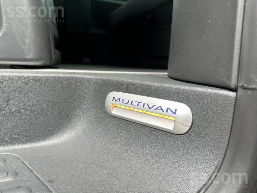 Melns Volkswagen Multivan 2006 Tukums, ar dzinēja tilpumu 2.50 L un nobraukumu 0 tūkst. km par 6990 €, foto 18 vietnē AUTOMOTO.COM.LV