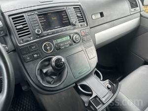 Melns Volkswagen Multivan 2006 Tukums, ar dzinēja tilpumu 2.50 L un nobraukumu 0 tūkst. km par 6990 €, foto 21 vietnē AUTOMOTO.COM.LV