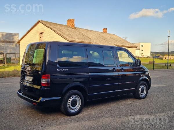 Black Volkswagen Multivan 2006 in Valmiera, with an engine capacity of 2.50 L and mileage of 358 thousand km for 8500 €, photo 7 on AUTOMOTO.COM.LV