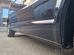 Black Volkswagen Multivan 2006 in Valmiera, with an engine capacity of 2.50 L and mileage of 358 thousand km for 8500 €, photo 12 on AUTOMOTO.COM.LV