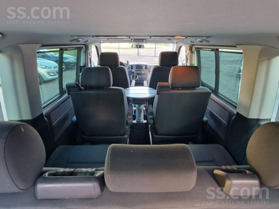 Black Volkswagen Multivan 2006 in Valmiera, with an engine capacity of 2.50 L and mileage of 358 thousand km for 8500 €, photo 20 on AUTOMOTO.COM.LV