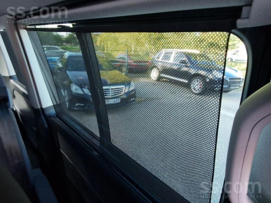Black Volkswagen Multivan 2006 in Valmiera, with an engine capacity of 2.50 L and mileage of 358 thousand km for 8500 €, photo 21 on AUTOMOTO.COM.LV