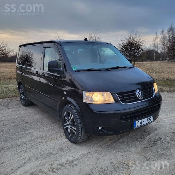Melns Volkswagen Multivan 2007 Tukums, ar dzinēja tilpumu 2.50 L un nobraukumu 298 tūkst. km par 6800 €, foto 1 vietnē AUTOMOTO.COM.LV