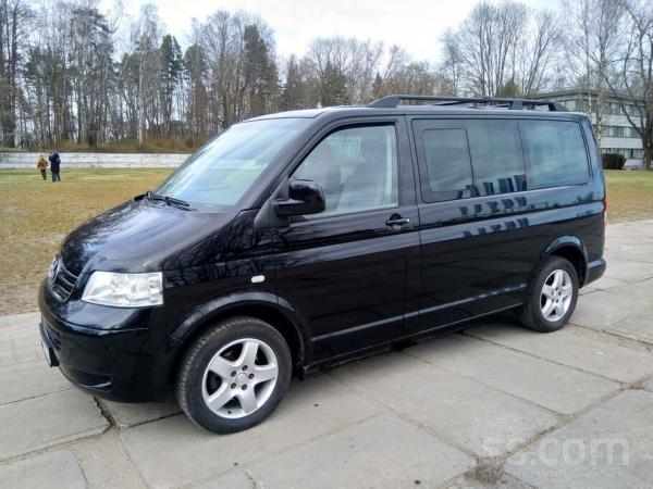 Melns Volkswagen Multivan 2007 Rīga, ar dzinēja tilpumu 1.90 L un nobraukumu 300 tūkst. km par 8598 €, foto 1 vietnē AUTOMOTO.COM.LV