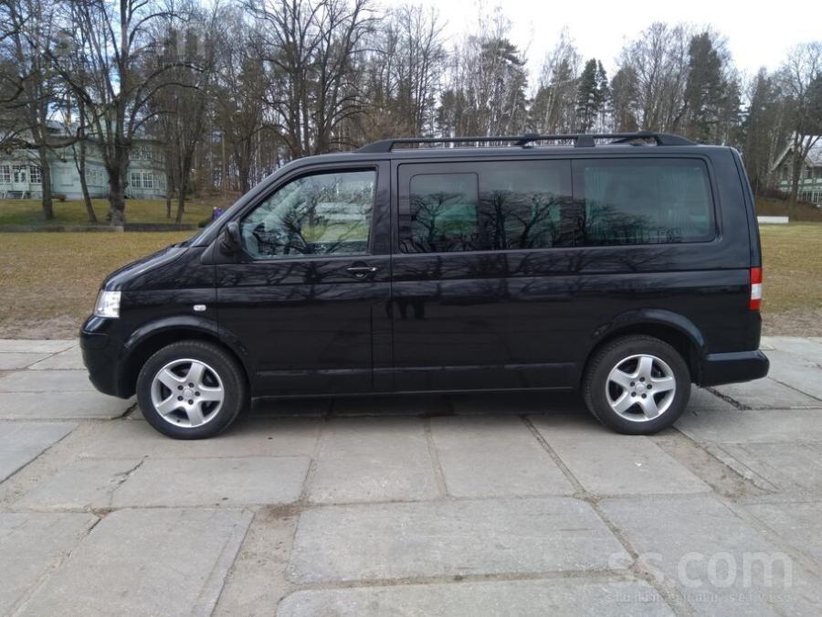 Melns Volkswagen Multivan 2007 Rīga, ar dzinēja tilpumu 1.90 L un nobraukumu 300 tūkst. km par 8598 €, foto 3 vietnē AUTOMOTO.COM.LV