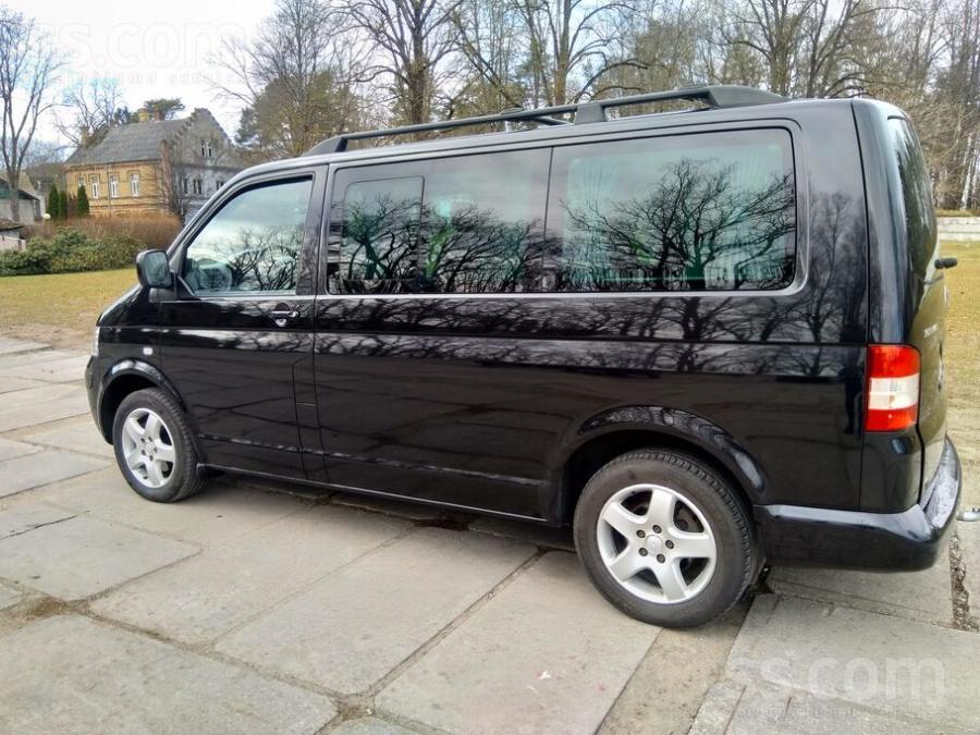 Melns Volkswagen Multivan 2007 Rīga, ar dzinēja tilpumu 1.90 L un nobraukumu 300 tūkst. km par 8598 €, foto 4 vietnē AUTOMOTO.COM.LV