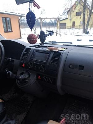 Black Volkswagen Multivan 2008 in Riga, with an engine capacity of 1.90 L and mileage of 243 thousand km for 10000 €, photo 9 on AUTOMOTO.COM.LV