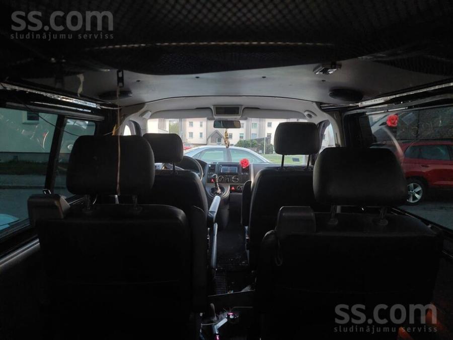 Black Volkswagen Multivan 2008 in Riga, with an engine capacity of 1.90 L and mileage of 243 thousand km for 10000 €, photo 11 on AUTOMOTO.COM.LV