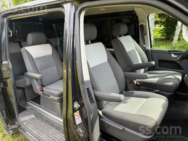 Black Volkswagen Multivan 2008 in Ogre, with an engine capacity of 2.50 L and mileage of 385 thousand km for 8950 €, photo 3 on AUTOMOTO.COM.LV