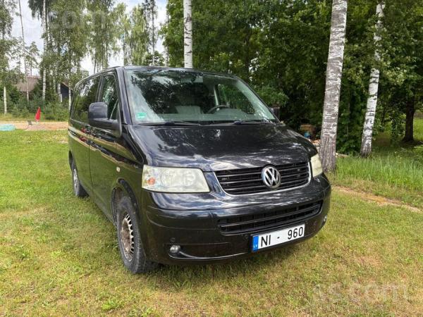 Black Volkswagen Multivan 2008 in Ogre, with an engine capacity of 2.50 L and mileage of 385 thousand km for 8950 €, photo 5 on AUTOMOTO.COM.LV