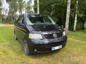 Black Volkswagen Multivan 2008 in Ogre, with an engine capacity of 2.50 L and mileage of 385 thousand km for 8950 €, photo 6 on AUTOMOTO.COM.LV