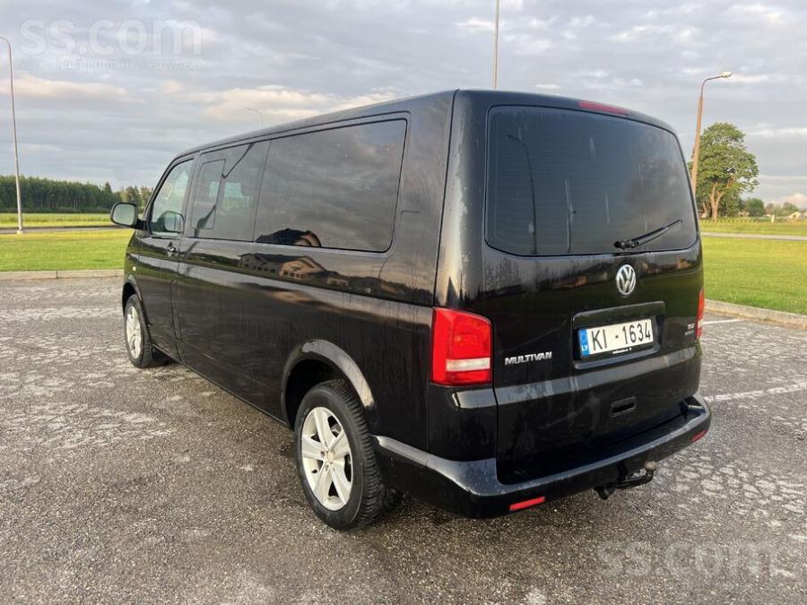 Melns Volkswagen Multivan 2010 Rīga, ar dzinēja tilpumu 2.00 L un nobraukumu 185 tūkst. km par 14800 €, foto 2 vietnē AUTOMOTO.COM.LV