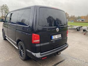 Black Volkswagen Multivan 2010 in Jelgava, with an engine capacity of 2.00 L and mileage of 328 thousand km for 14500 €, photo 3 on AUTOMOTO.COM.LV
