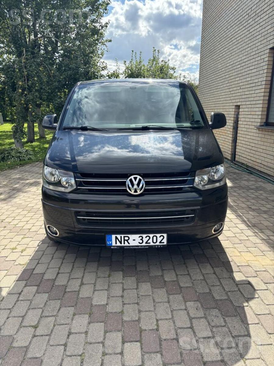 Black Volkswagen Multivan 2010 in Bauska, with an engine capacity of 2.00 L and mileage of 212 thousand km for 12500 €, photo 6 on AUTOMOTO.COM.LV