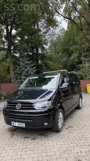 Melns Volkswagen Multivan 2011 Rīga, ar dzinēja tilpumu 2.00 L un nobraukumu 263 tūkst. km par 17300 €, foto 3 vietnē AUTOMOTO.COM.LV