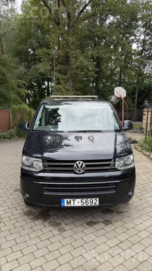 Melns Volkswagen Multivan 2011 Rīga, ar dzinēja tilpumu 2.00 L un nobraukumu 263 tūkst. km par 17300 €, foto 4 vietnē AUTOMOTO.COM.LV