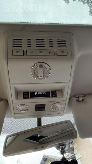 Melns Volkswagen Multivan 2011 Rīga, ar dzinēja tilpumu 2.00 L un nobraukumu 263 tūkst. km par 17300 €, foto 10 vietnē AUTOMOTO.COM.LV