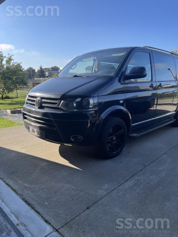 Black Volkswagen Multivan 2011 in Riga, with an engine capacity of 2.00 L and mileage of 435 thousand km for 11000 €, photo 3 on AUTOMOTO.COM.LV