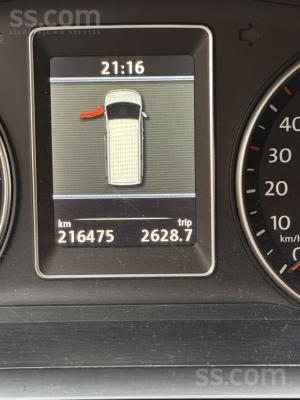 Black Volkswagen Multivan 2012 in Riga, with an engine capacity of 2.00 L and mileage of 216 thousand km for 18000 €, photo 10 on AUTOMOTO.COM.LV