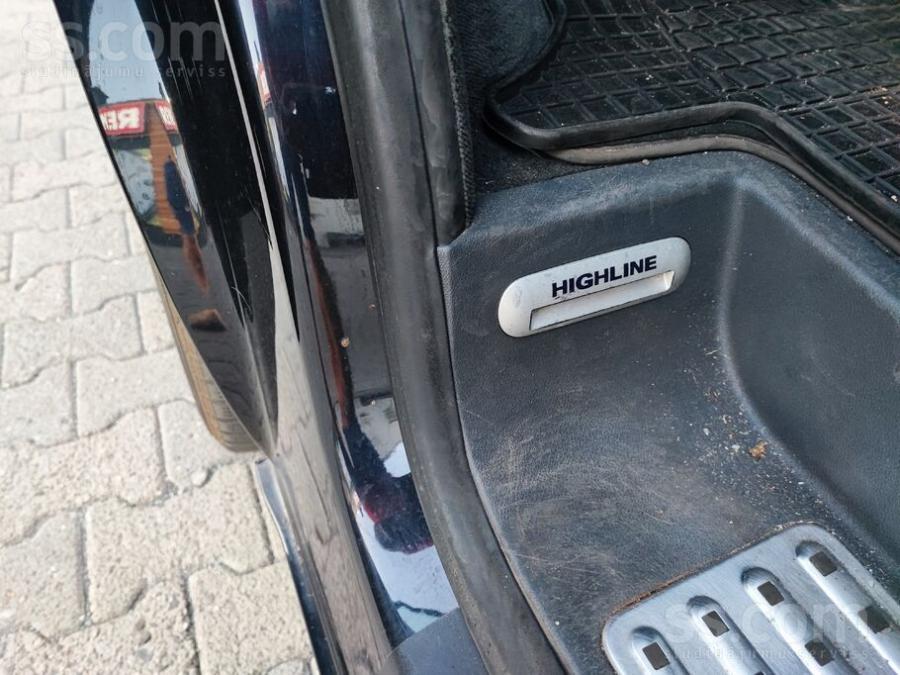 Melns Volkswagen Multivan 2012 Rīga, ar dzinēja tilpumu 2.00 L un nobraukumu 0 tūkst. km par 17000 €, foto 9 vietnē AUTOMOTO.COM.LV