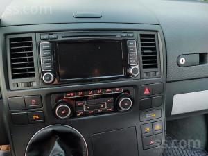 Melns Volkswagen Multivan 2012 Rīga, ar dzinēja tilpumu 2.00 L un nobraukumu 0 tūkst. km par 17000 €, foto 11 vietnē AUTOMOTO.COM.LV