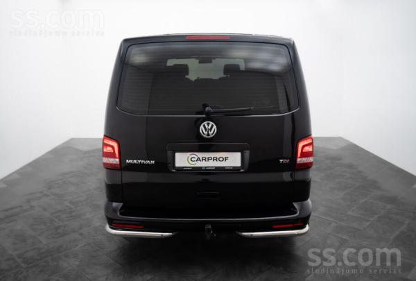 Melns Volkswagen Multivan 2013 Rīga, ar dzinēja tilpumu 2.00 L un nobraukumu 210 tūkst. km par 19999 €, foto 5 vietnē AUTOMOTO.COM.LV