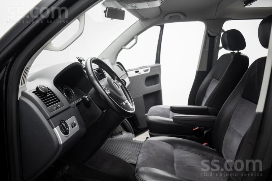 Melns Volkswagen Multivan 2013 Rīga, ar dzinēja tilpumu 2.00 L un nobraukumu 210 tūkst. km par 19999 €, foto 8 vietnē AUTOMOTO.COM.LV