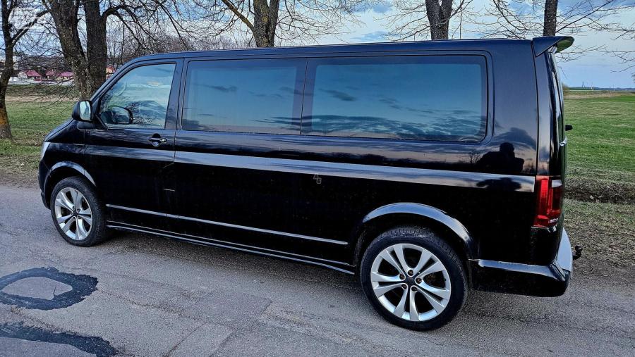 Melns Volkswagen Multivan 2013 Kaišiadorys, ar dzinēja tilpumu 2.00 L un nobraukumu 380 tūkst. km par 14800 €, foto 4 vietnē AUTOMOTO.COM.LV