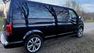 Melns Volkswagen Multivan 2013 Kaišiadorys, ar dzinēja tilpumu 2.00 L un nobraukumu 380 tūkst. km par 14800 €, foto 5 vietnē AUTOMOTO.COM.LV