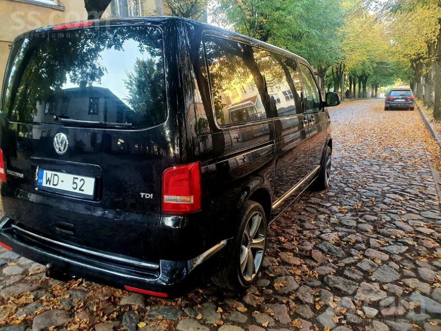 Melns Volkswagen Multivan 2013 Tukums, ar dzinēja tilpumu 2.00 L un nobraukumu 246 tūkst. km par 15500 €, foto 7 vietnē AUTOMOTO.COM.LV