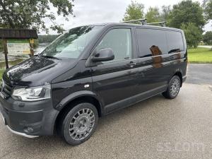 Melns Volkswagen Multivan 2014 Rīga, ar dzinēja tilpumu 2.00 L un nobraukumu 210 tūkst. km par 27000 €, foto 5 vietnē AUTOMOTO.COM.LV