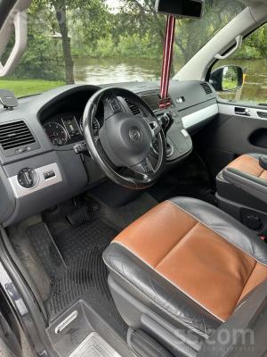 Melns Volkswagen Multivan 2014 Rīga, ar dzinēja tilpumu 2.00 L un nobraukumu 210 tūkst. km par 27000 €, foto 7 vietnē AUTOMOTO.COM.LV