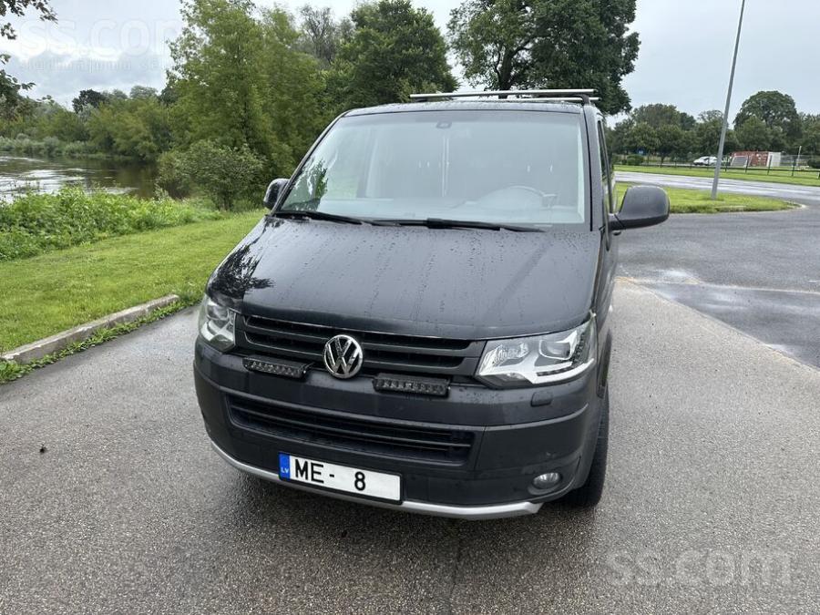 Black Volkswagen Multivan 2014 in Riga, with an engine capacity of 2.00 L and mileage of 224 thousand km for 23800 €, photo 15 on AUTOMOTO.COM.LV
