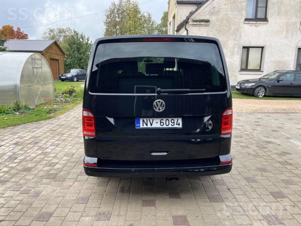 Black Volkswagen Multivan 2015 in Dobele, with an engine capacity of 2.00 L and mileage of 300 thousand km for 20500 €, photo 6 on AUTOMOTO.COM.LV