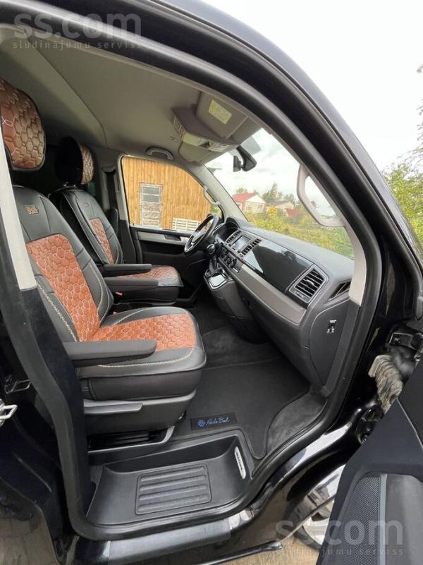 Black Volkswagen Multivan 2015 in Dobele, with an engine capacity of 2.00 L and mileage of 300 thousand km for 20500 €, photo 10 on AUTOMOTO.COM.LV