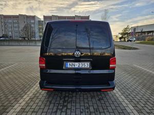 Melns Volkswagen Multivan 2015 Jēkabpils, ar dzinēja tilpumu 2.00 L un nobraukumu 148 tūkst. km par 23900 €, foto 7 vietnē AUTOMOTO.COM.LV
