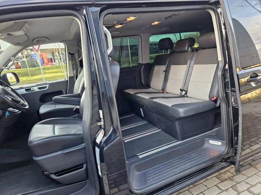 Melns Volkswagen Multivan 2015 Jēkabpils, ar dzinēja tilpumu 2.00 L un nobraukumu 148 tūkst. km par 23900 €, foto 14 vietnē AUTOMOTO.COM.LV